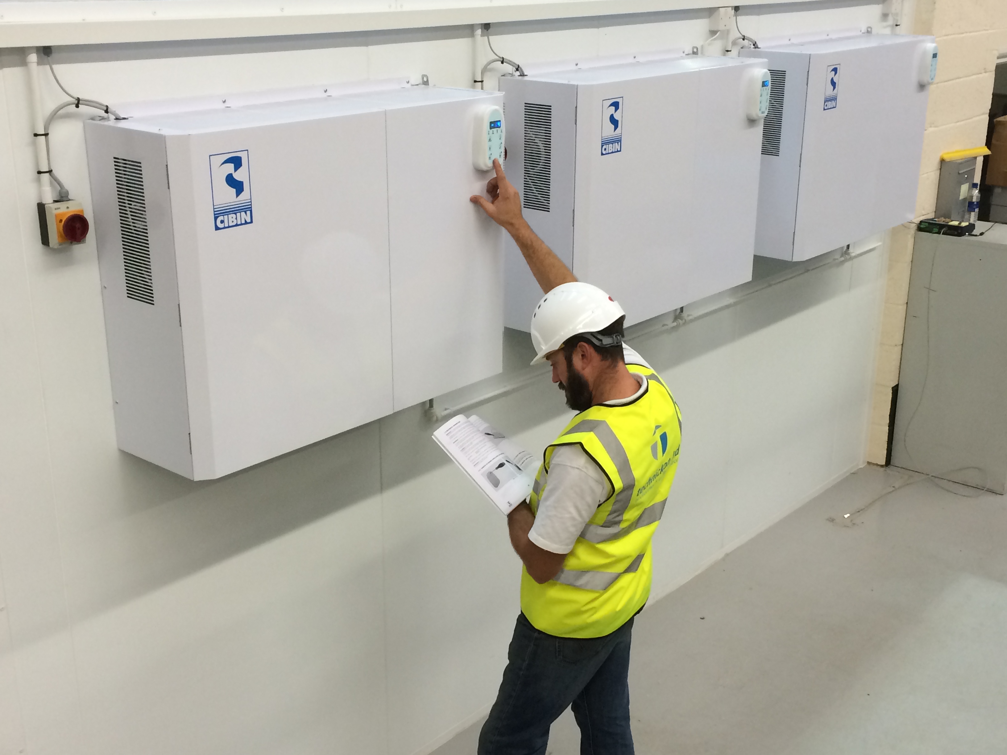 Pharmaceutical Close Controlled Freezer Room - Technickon Ltd